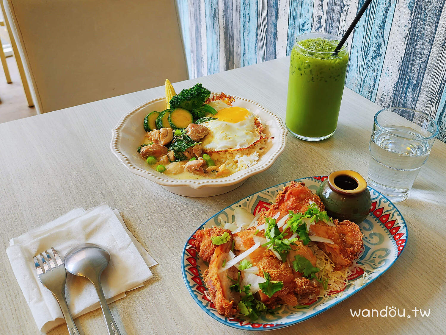 你的泰式Need Times(高雄泰式料理) 捷運大東站平價清新泰式料理 綠咖哩 – 豌豆自遊自在美食趣